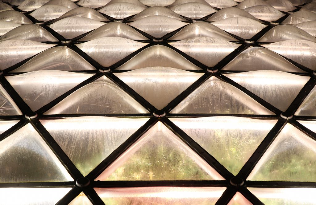 Custom Glass Manufacturer | Complex Forms